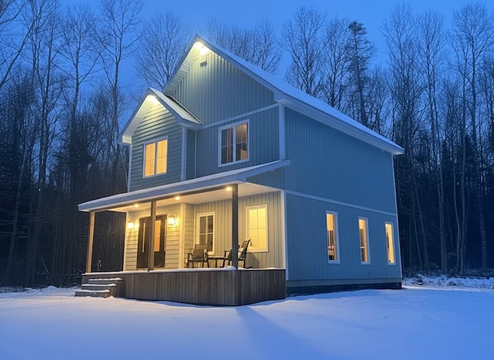 Cozy Getaway - Holiday Ready! - Bathurst, NB