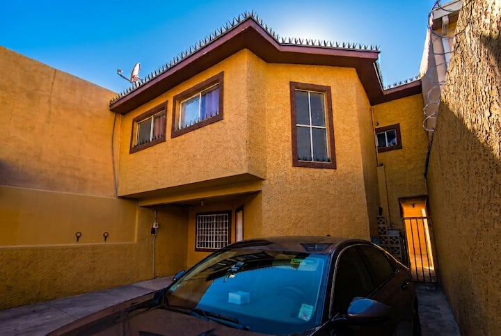 House, Garage, A/c, Private, Consulate 13 Min Away - El Paso, TX