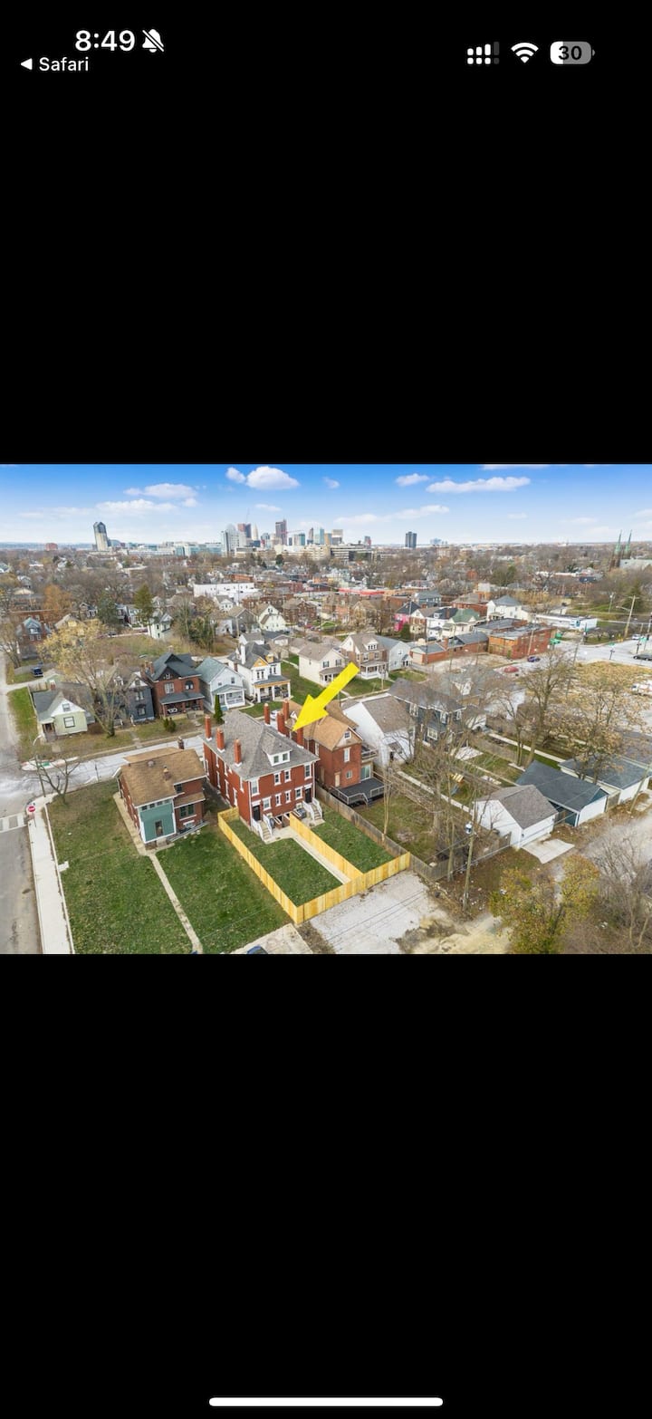 8 Beds | Fenced Yard | Downtown - Columbus, OH