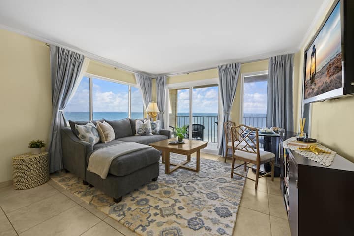 The Sea Turtle Suite 𓆉 Corner Unit With Bay Views - Tampa