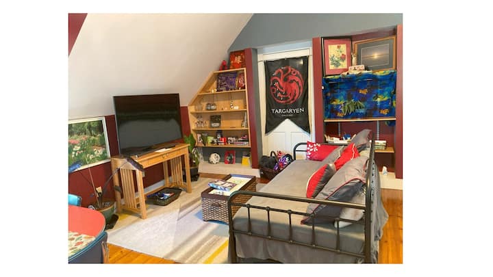 Turn Of The Century Modern Upstairs Apt - Milwaukee