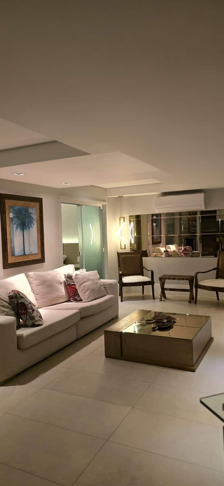 Apartamento Alto Padrão Frente Mar B.c Pé Na Areia - Brésil