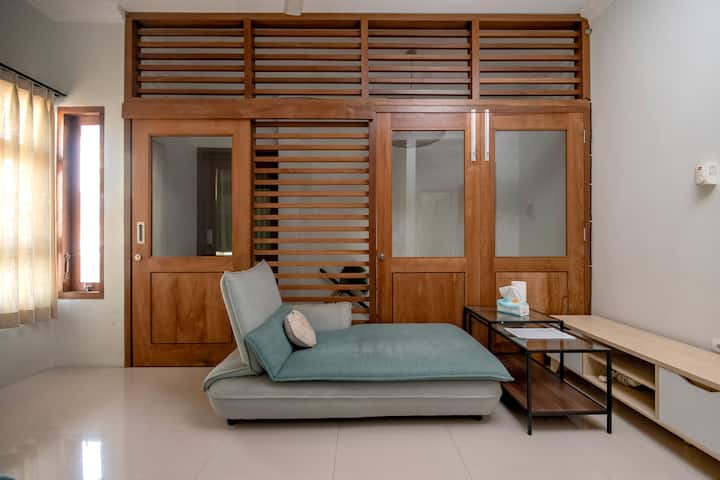 Cozy 2 Bedrooms House In Jepara - Jepara