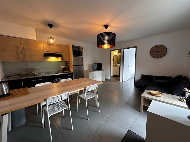 Appartement Proche Centre-ville - Lons-le-Saunier