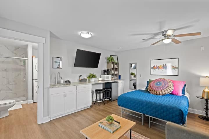 Tranquil & Modern-all Inclusive-swift - Lake Waukomis, MO