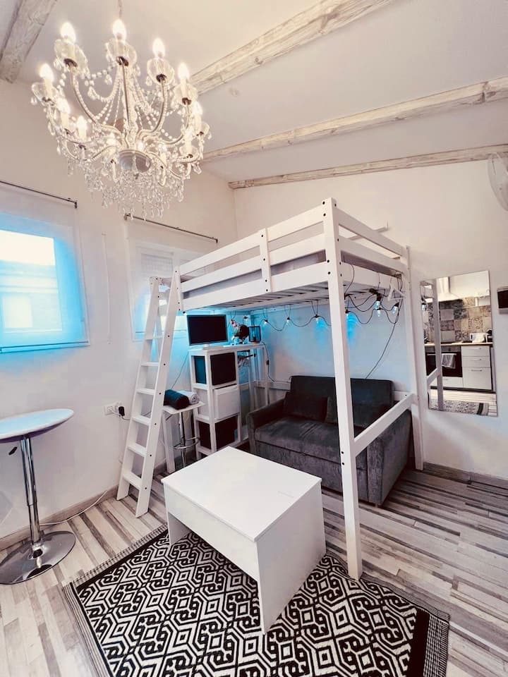 Buhardilla De Diseño - Estadio La Romareda