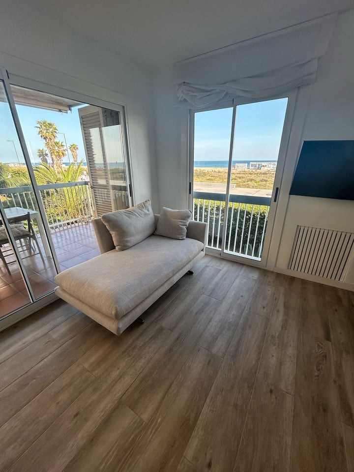 Apartamento En La Playa - Casteldefels