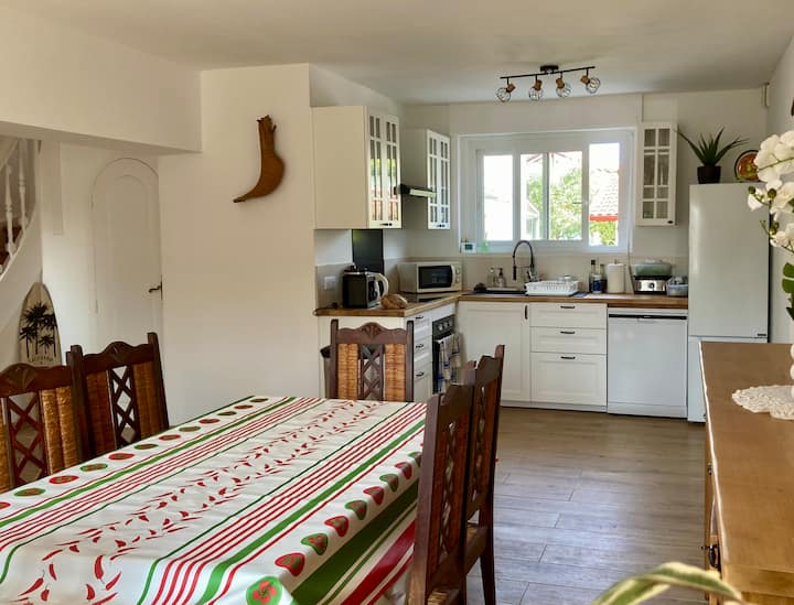 Maison Avec Un Jardin Proche Biarritz Et Plages - Biarritz