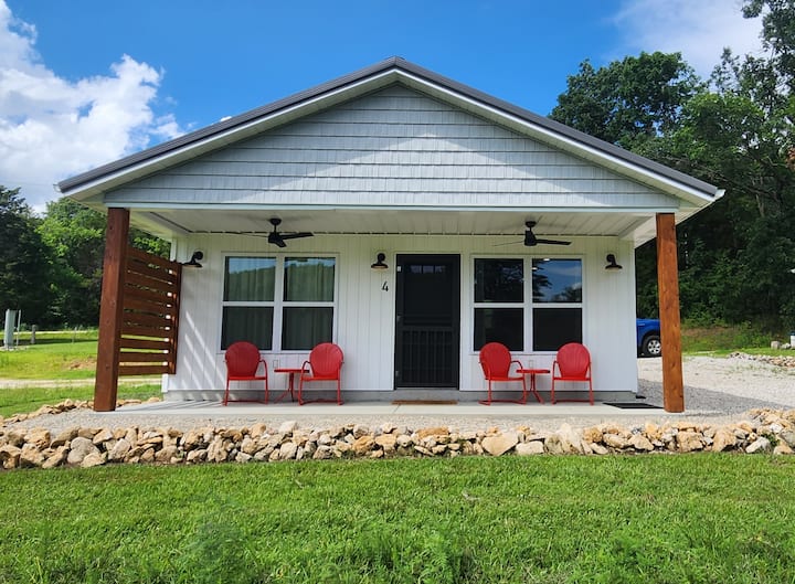 5 Charles Farms Cabin #4 - New! - Hawn State Park, New Offenburg