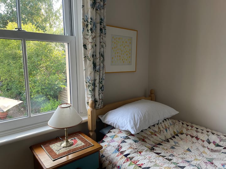 Single Room In Great Location - Frome