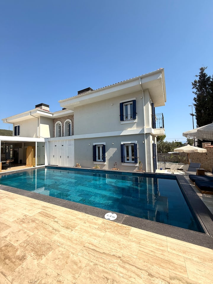 Adults-only Deluxe With Balcony I Pool - Cunda Adası