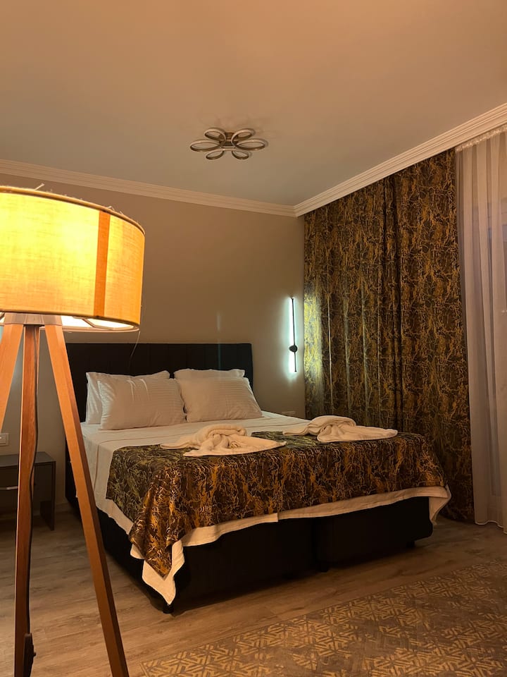 Güneş Sui̇t Günlük Kiralık Daire - Antalya