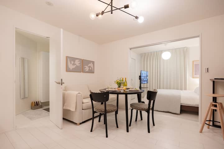 新築ｘシモンズベッド｜横浜駅近のスタイリッシュ隠れ家でステイ｜Kアリーナ、みなとみらい徒歩圏内 - Yokohama