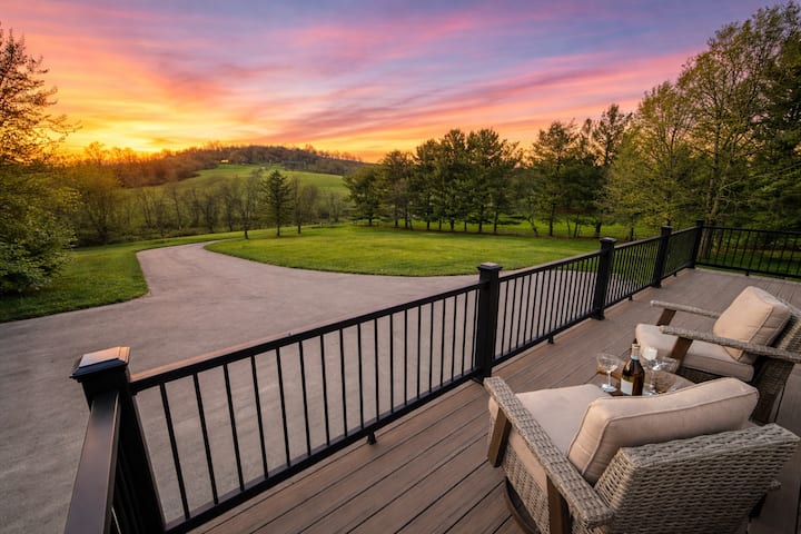 Country Chic Guesthouse! - Hillman State Park, Burgettstown