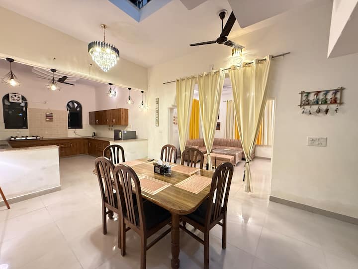 3bhk Spacious Luxury Duplex Villa With Front Lawn - Dehradun