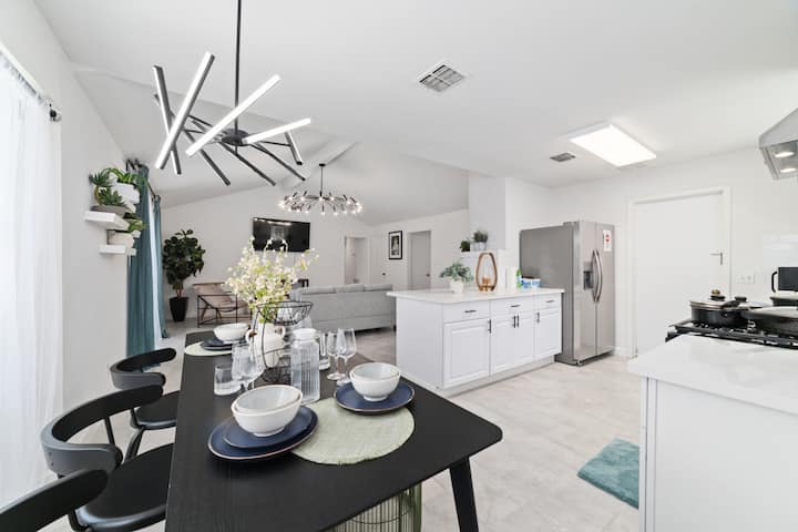 [28% Off This Week Only] A/c | Full Kitchen| W & D - Stafford, TX