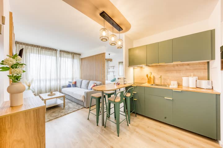 Massy Olivya • Studio Chic • Pkg - Palaiseau