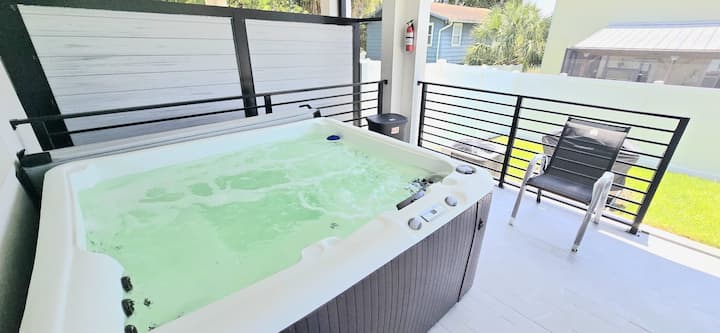 #03 St Joseph Home With Jacuzzi - Tampa