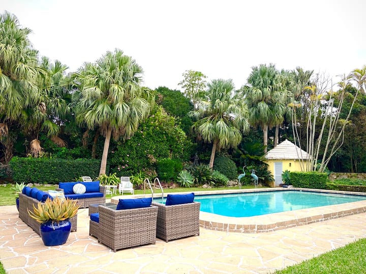 Villa Hideaway 5 Bedroom W Private Pool, Central - Bermuda
