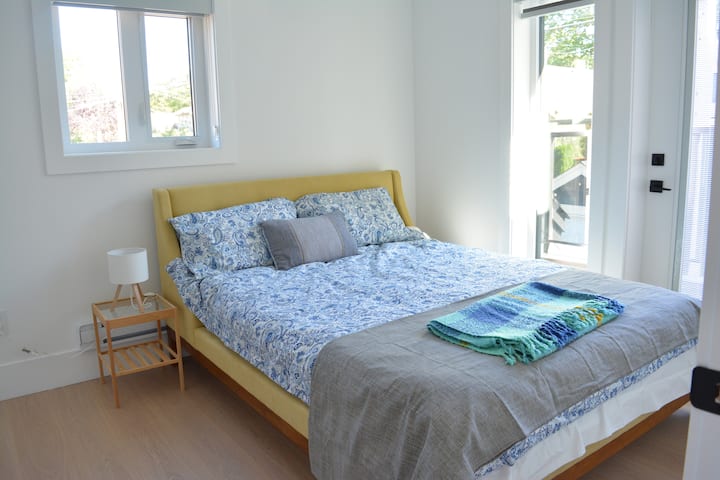 Welcome To Shirokuma House! - Vancouver