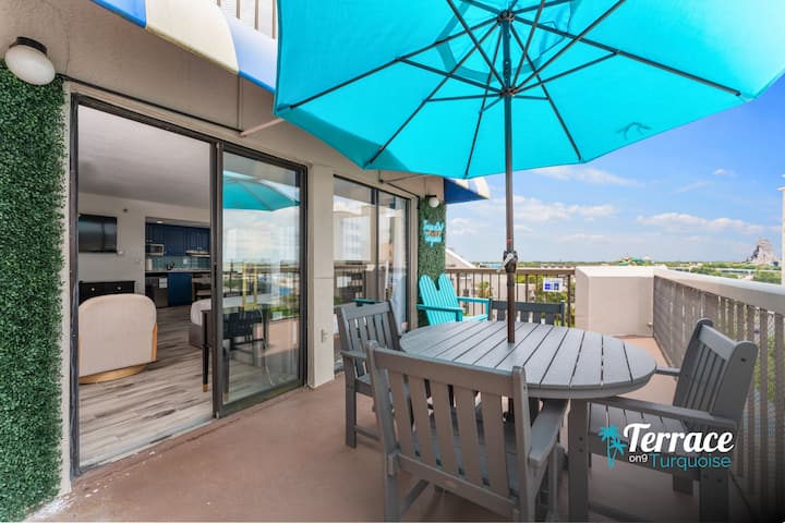 Fireworks View Studio W/terrace & Kitchenette - Orlando