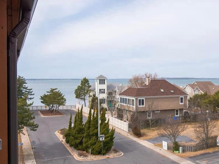 Steps From The Beach. Ocean And Bay Water Views. - Ocean City, MD