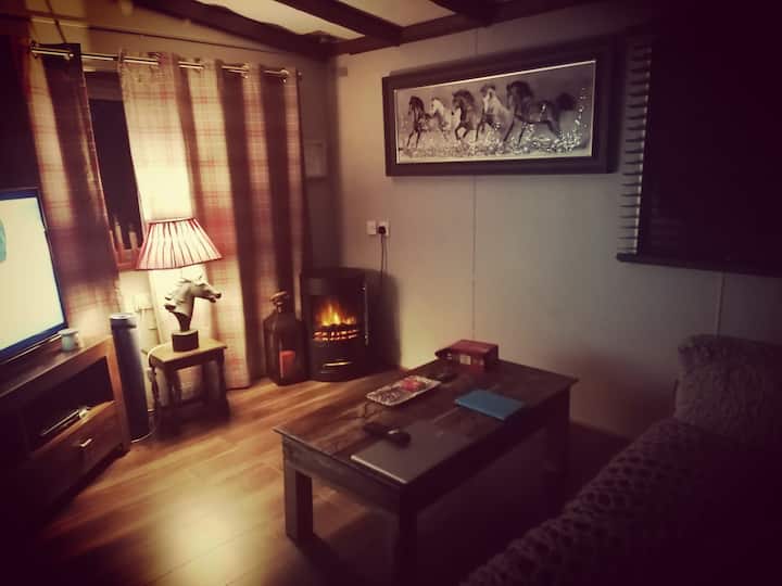 The Cosy Cabin - Solva