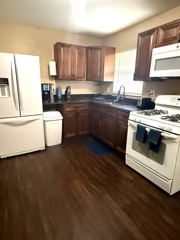 4 - 1bed 1bath Retreat In Lakeland - Lakeland, FL