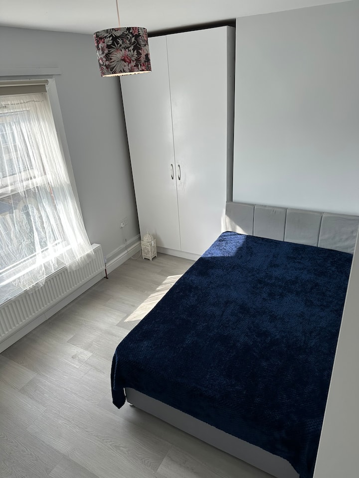 Double Room, Close To Station - イギリス ベドフォード