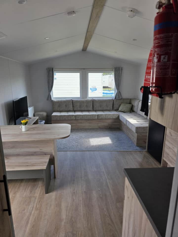 Haven Presthaven Beach Resort 3 Bedroom Caravan - 北威爾斯