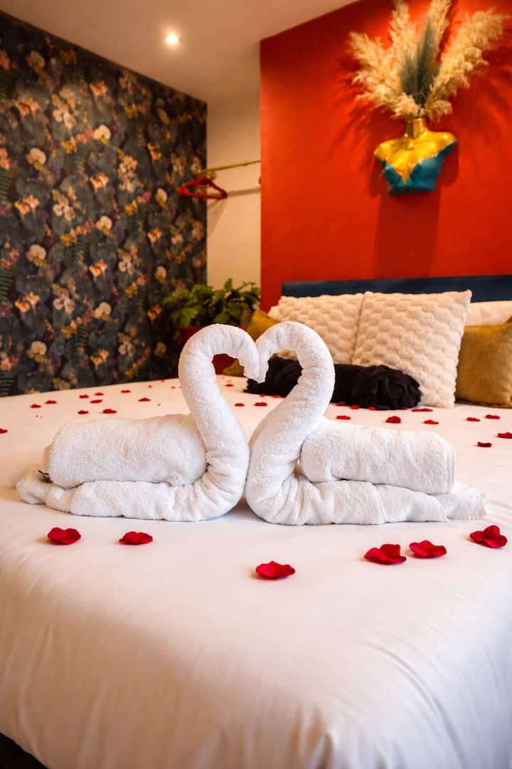 1 Bed Flat - Sleeps 5 - Pet Friendly - Parking - Tynemouth