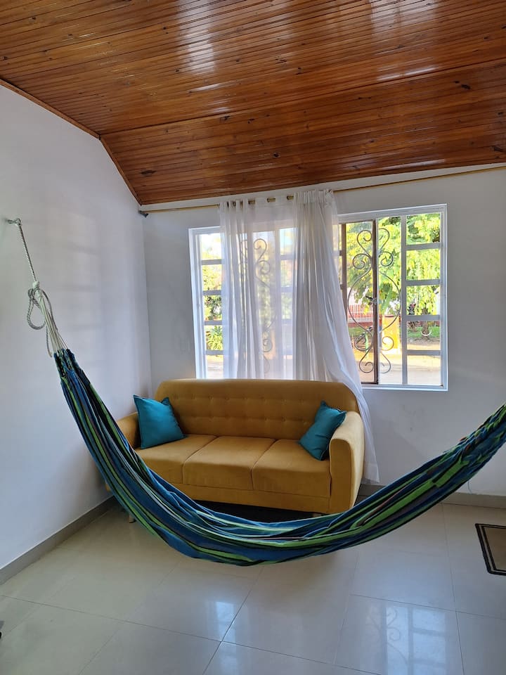 Alojamiento Tranquilo Y Seguro - Granada, Colombia