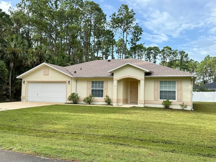 *Newly Updated! 2 King Beds | 4 Bedroom/2 Bathroom - パーム・コースト, FL