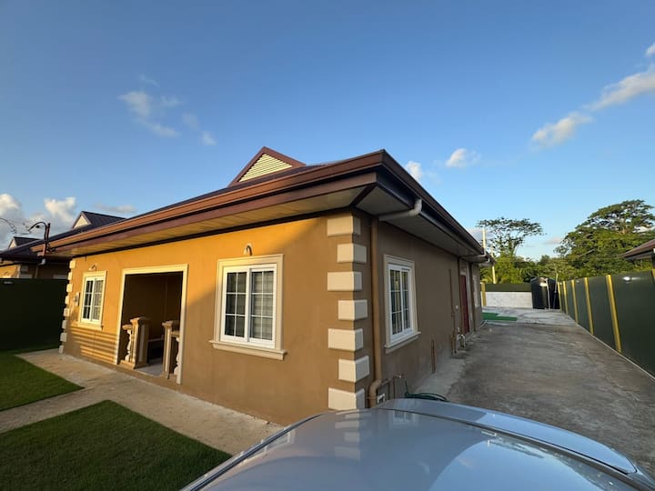 Legend Re Villa | Luxury Pool Retreat In Trinidad - Trinidad and Tobago