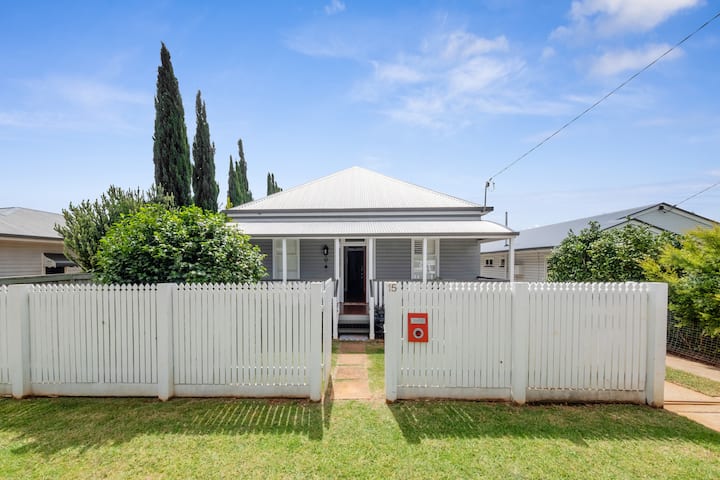 Eton House Toowoomba City Centre. - Toowoomba