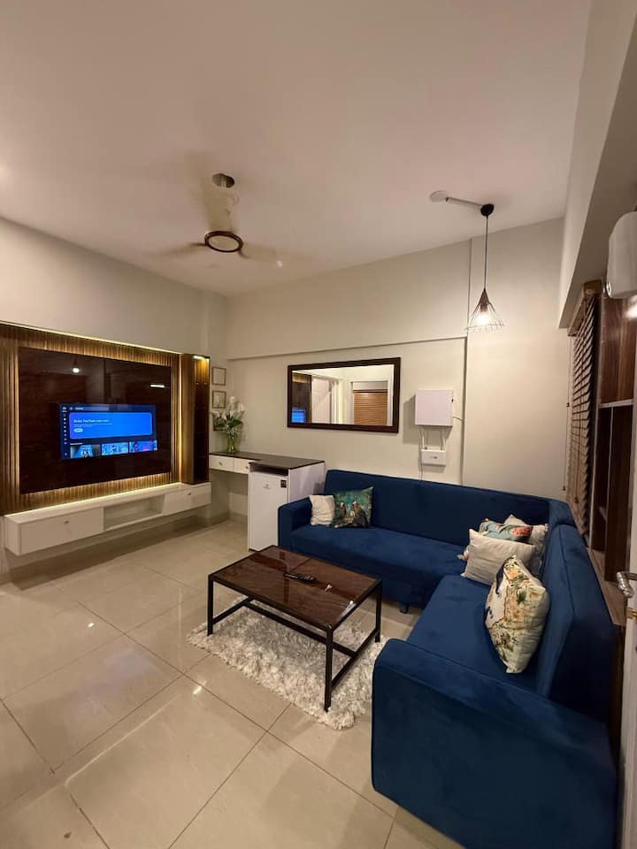Modern 2 Bhk Apt Near Giga Mall|wifi, Parking, Ac - Islamabad