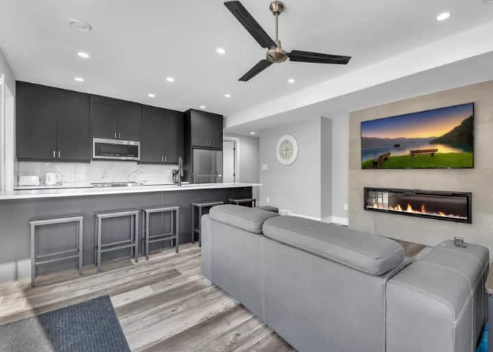Grand Bend Modern Living Lower Unit , 2 Br - Grand Bend