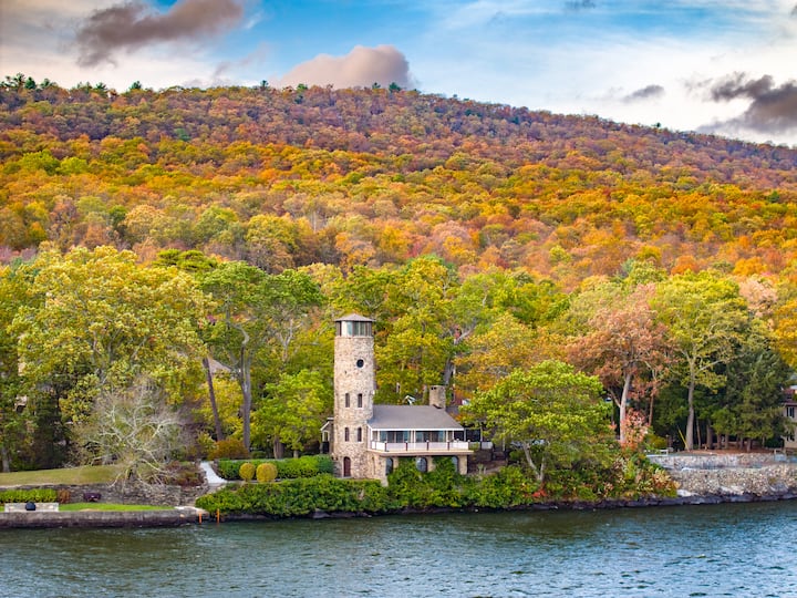 Castle Guest House *Winter Getaway Special Rates* - Greenwood Lake, NY