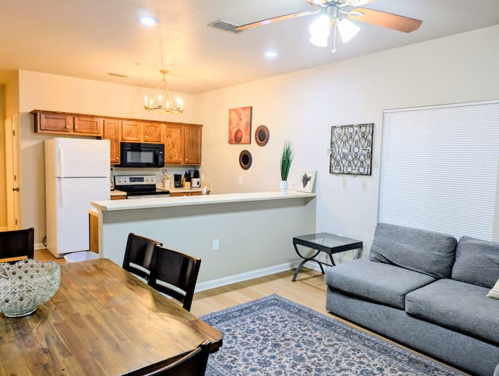[3br/3ba] Tv All Rooms, Fsu, Airport & I-10 (07) - Tallahassee, FL