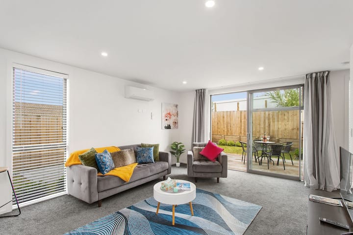 Peaceful Private Oasis 2bdrm 2bthrm Free Parking - Christchurch