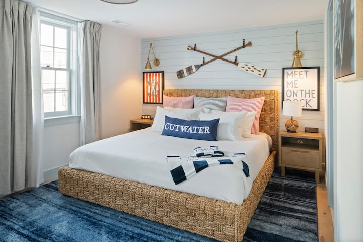 Spacious 3-bedroom Suite | Perfect For Families - Newburyport, MA