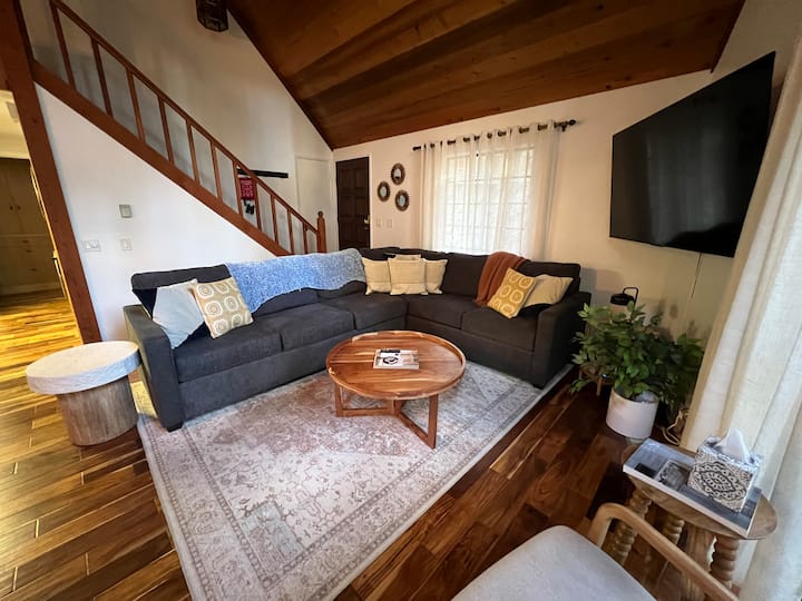 Cozy Mountain Getaway - Crestline, CA