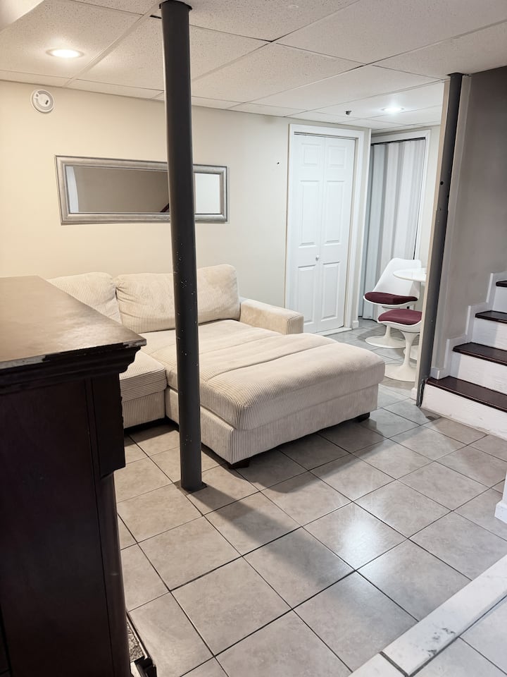 2 Bedroom Basement Apt - 30 Min To Nyc W Parking. - Belleville, NJ