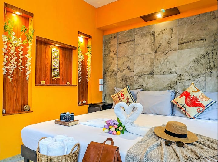 Romantic Escape · King Bed 500m Beach · Value Stay - Playa del Carmen