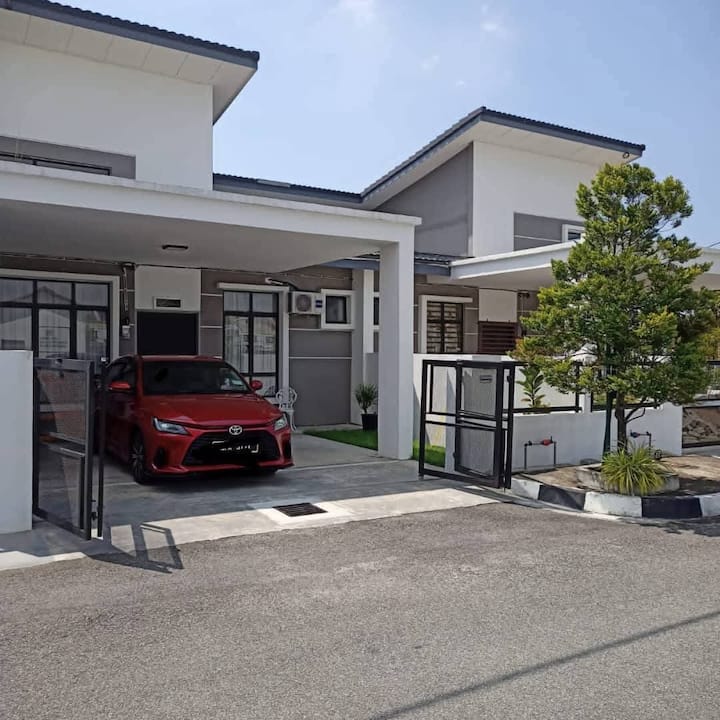 Mawar Anggun Homestay - Parit Buntar
