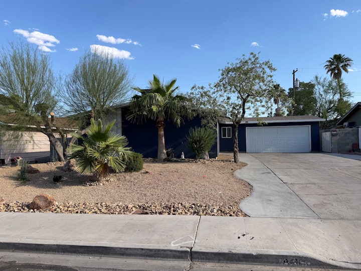 Family-vegas Home Near Downtown 3br/2ba/2cg - Las Vegas, NV
