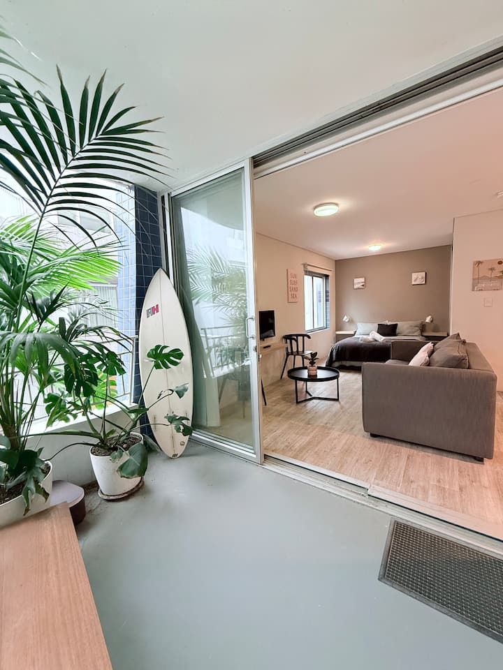 Beachfront Most Famous Beach | Private Terrace - Coogee