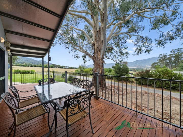 One Tree Lodge - Alpine National Park