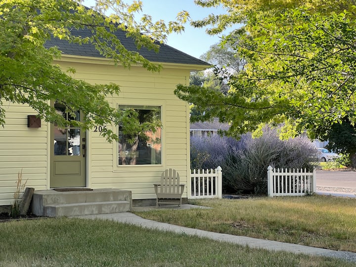 Lavender Cottage :  Downtown Provo - Provo, UT