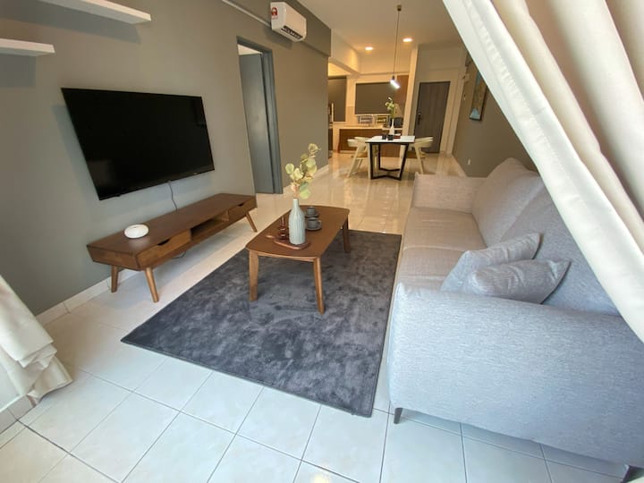 Cozy Private Apartment To Stay In Klang - Setia Alam